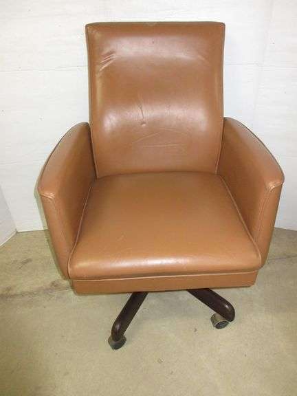 Original The Taylor Chair Co. of Ohio Executive Tan Leather Adjustable ...