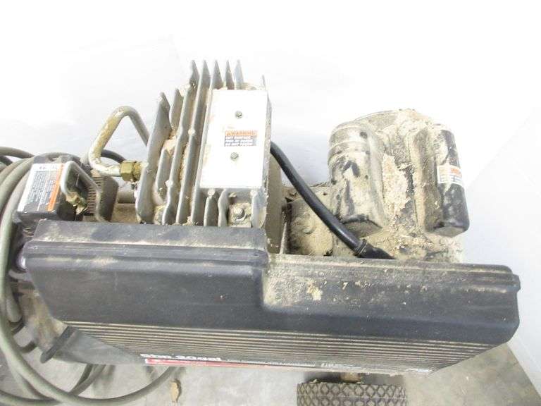 Charge Air Pro Compressor, 5 HP, 20-Gallon, 125 PSI Max, 120V ...