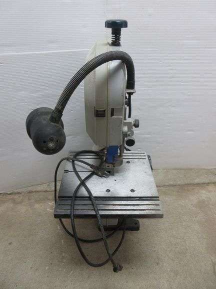 Delta Shopmaster Table Top Band Saw - Albrecht Auction Service
