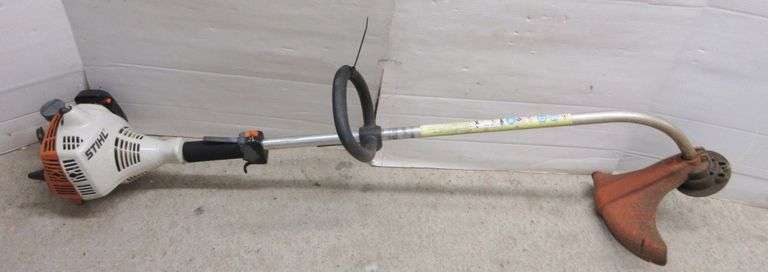 Stihl Gas Powered Weed Eater String Trimmer - Albrecht Auction Service
