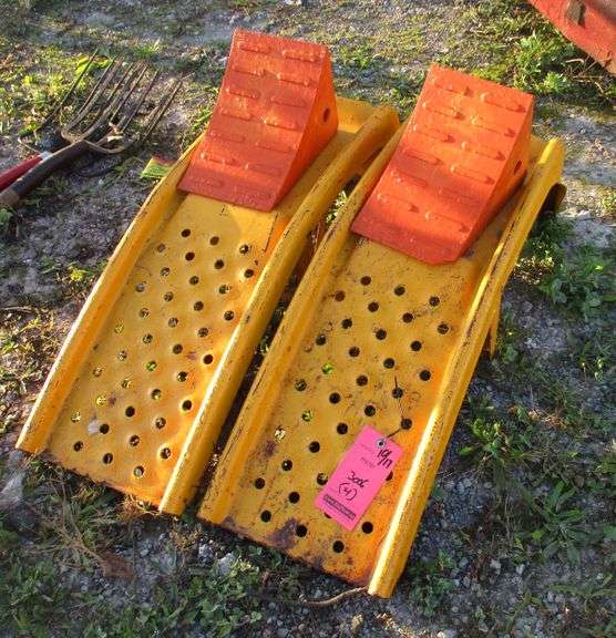 Heavy duty car ramps, 12"W x 36"L; Large wheel chocks, 7"W x 11"L x 7"H ...