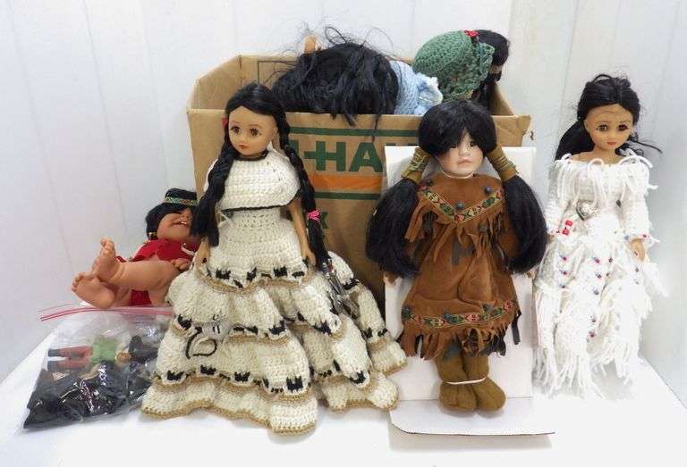 (15) Older doll items, includes: 9- Indian, 2- Victorian style dolls, 4 ...