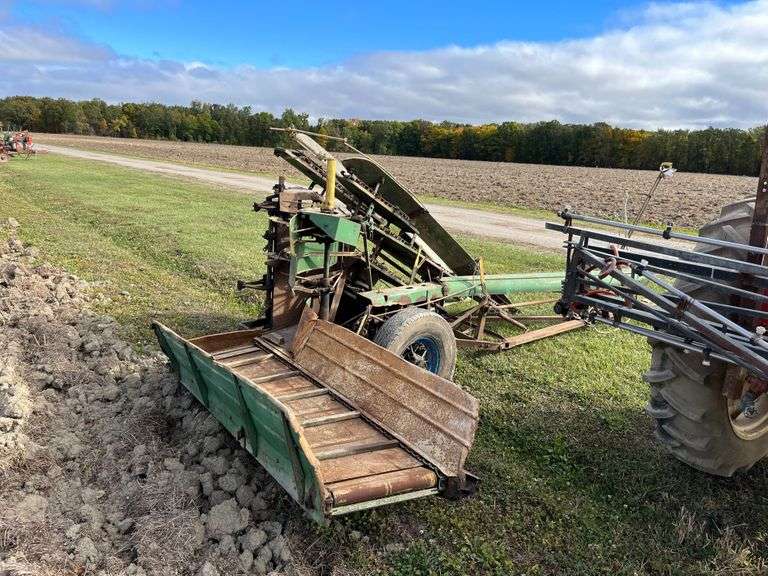 John Deere PTO Driven Corn Binder with Bundle Carrier - Albrecht ...