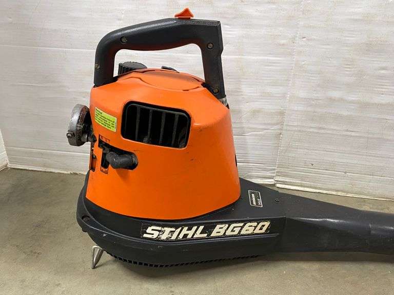 Stihl leaf blower, BG60, works - Albrecht Auction Service