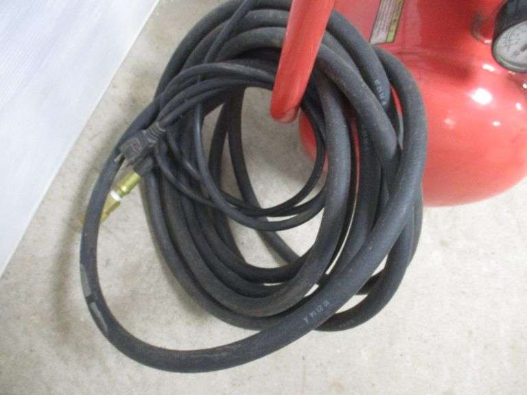 Shop Force Air Compressor, 6-Gallon, works well - Albrecht Auction Service