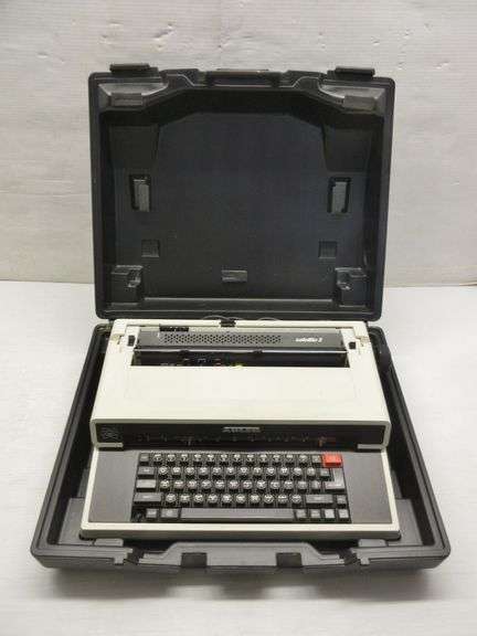 Older Adler Satellite II Electric Typewriter with case, works, West ...