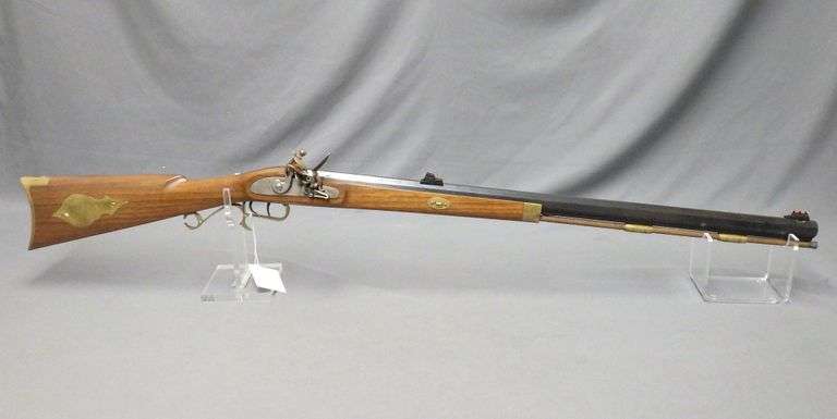 Thompson Center Fire Hawkins Flintlock, .50 Caliber, with Pouch, Extra ...