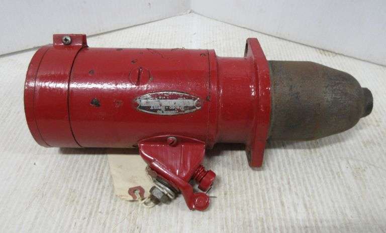 Farmall cub starter, good - Albrecht Auction Service