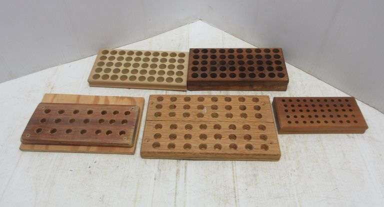Various wooden ammo reloading trays, good condition - Albrecht Auction ...
