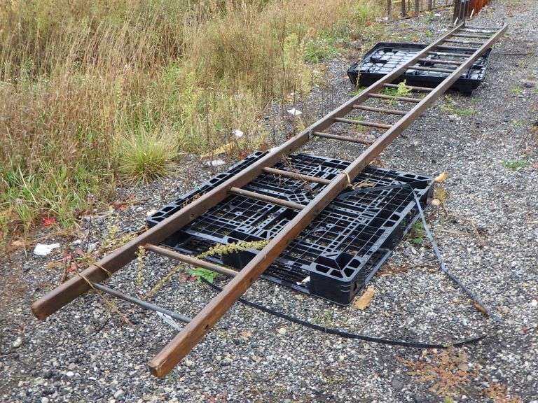 20' Wooden ladder, missing three rungs, used, has wear - Albrecht ...