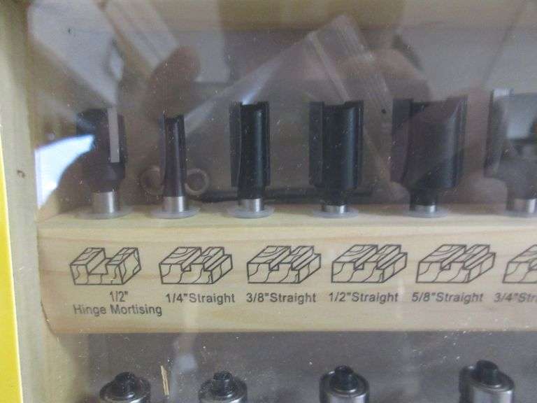Irwin 1901049 30-Piece router bit set, new - Albrecht Auction Service