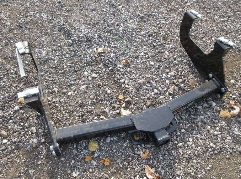 Class 3 Curt multi-fit 2" No. 13902 trailer receiver hitch for full ...