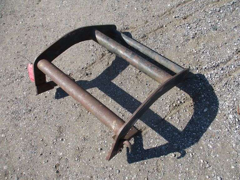 Bully bar, made of thick steel, 31" x 33", can fit on any truck, came ...