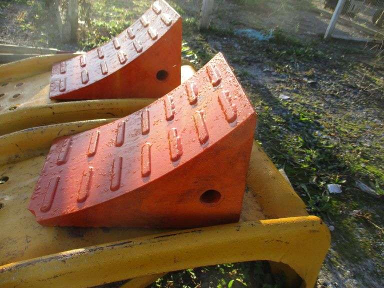 Heavy duty car ramps, 12"W x 36"L; Large wheel chocks, 7"W x 11"L x 7"H ...