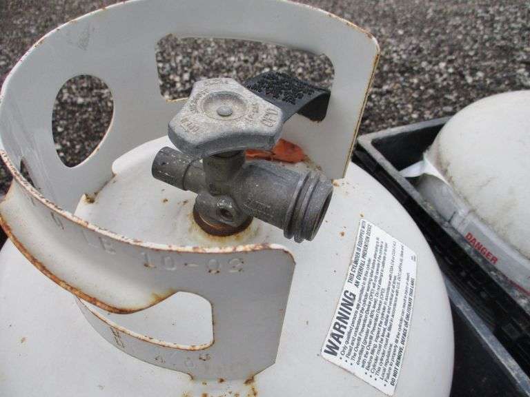 (2) 20 lb. propane tanks with new style OPD valves, good, work as they ...