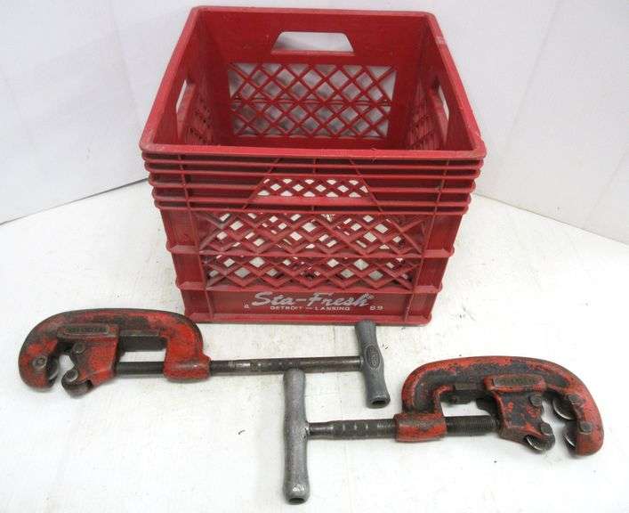 Ridgid No. 2 2-wheel steel pipe cutters, and Ridgid No. 42A 4-Wheel ...