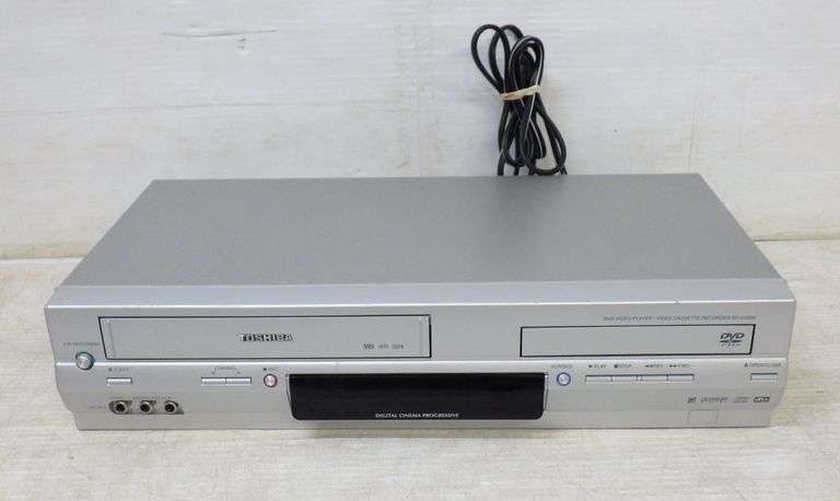 Toshiba VCR-DVD recorder/player combo with built in analog TV tuner ...
