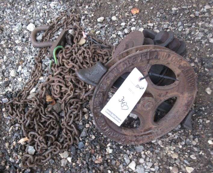 2000 Lb. chain fall, works - Albrecht Auction Service