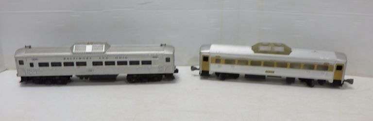 Lionel O-Scale Baltimore and Ohio RDC Rail Diesel Car and Coach ...