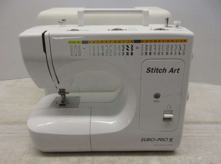 Euro-Pro stitch art sewing machine with case, no cord - Albrecht ...