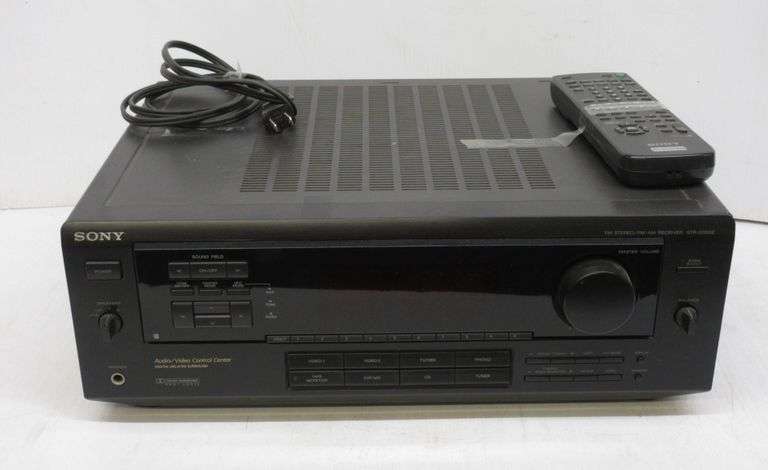 Sony receiver, model STR-D550Z, remote included with new batteries, 17 ...