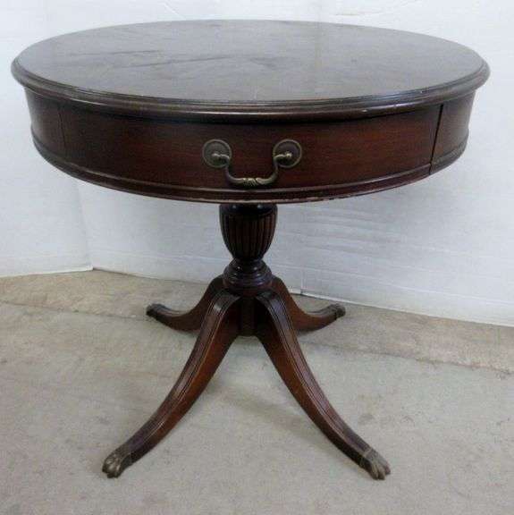 Federal Table, 28 1/2"Dia x 28 1/2"H, has scratches - Albrecht Auction ...