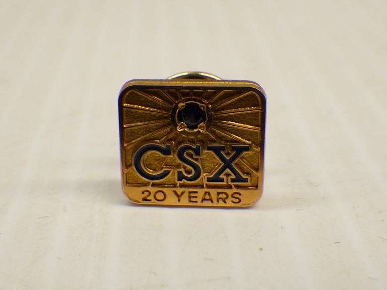 CSX Railroad 20-Year Pin - Albrecht Auction Service
