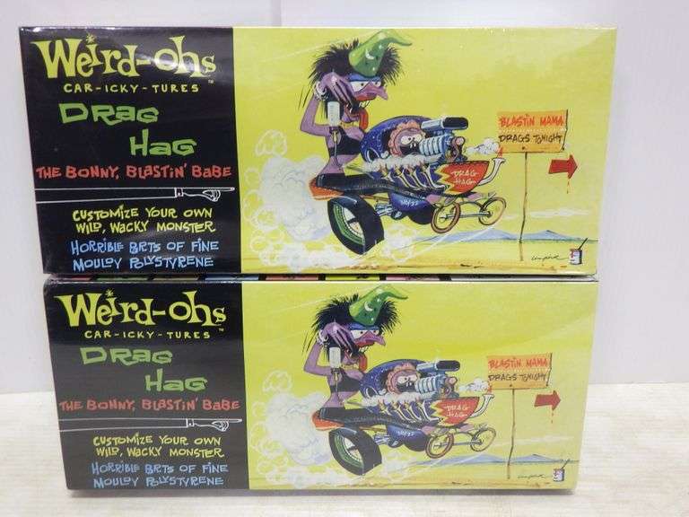 (2) Hawk Models collector's "Drag Hag - Bonny Blastin' Babe" model kits ...