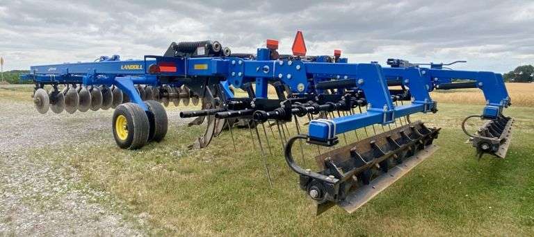 2015 Landoll 2410 Disc Ripper, 6-24", 3-Tine Leveler with Hydraulic ...