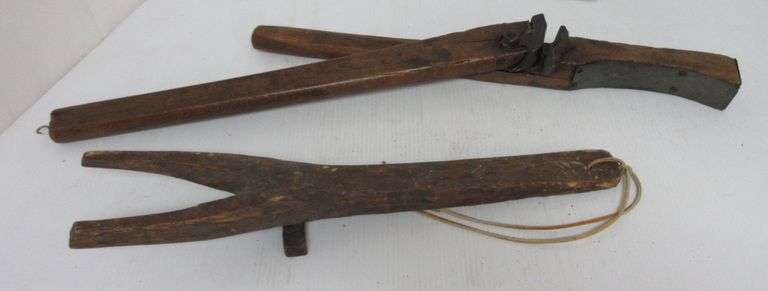 Primitive wood tools - Albrecht Auction Service