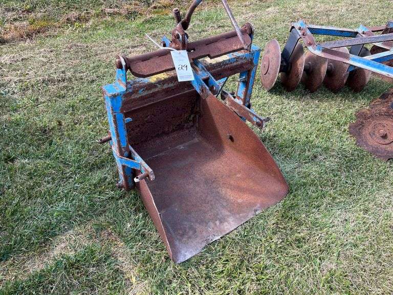 Ford 706 3-Point Reversible Scoop Scraper - Albrecht Auction Service