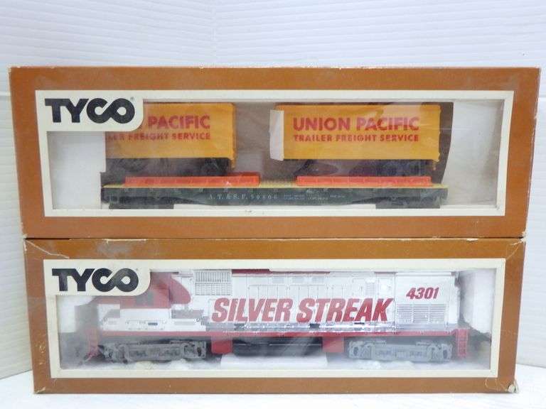 Late 1970s Tyco Silver Streak H.O scale train set, works - Albrecht ...