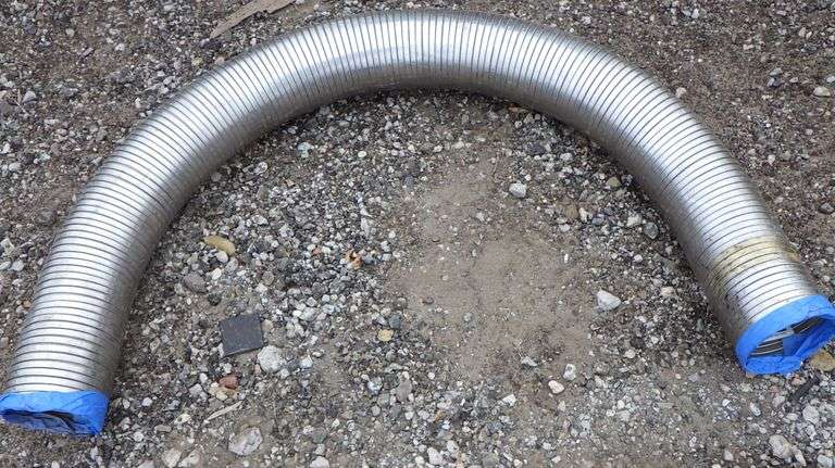 Stainless steel flex pipe, 4" x 4 1/2'L, edges are sharp on ends ...