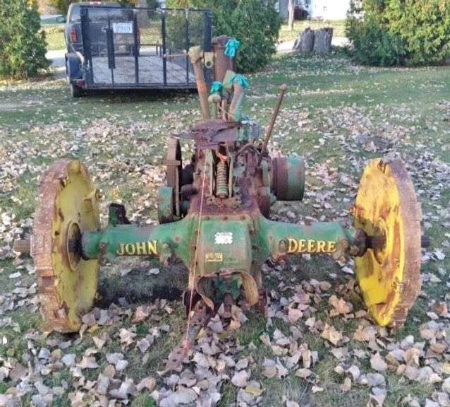 1930s John Deere narrow nose tractor, not running, as is - Albrecht ...