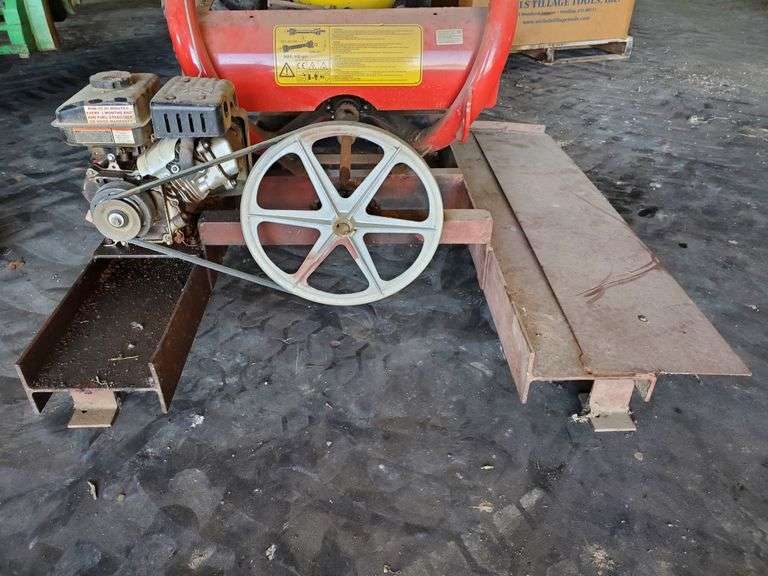 Frontline 180 Broadcast Spreader with Predator 79cc Gas Engine, Hopper ...