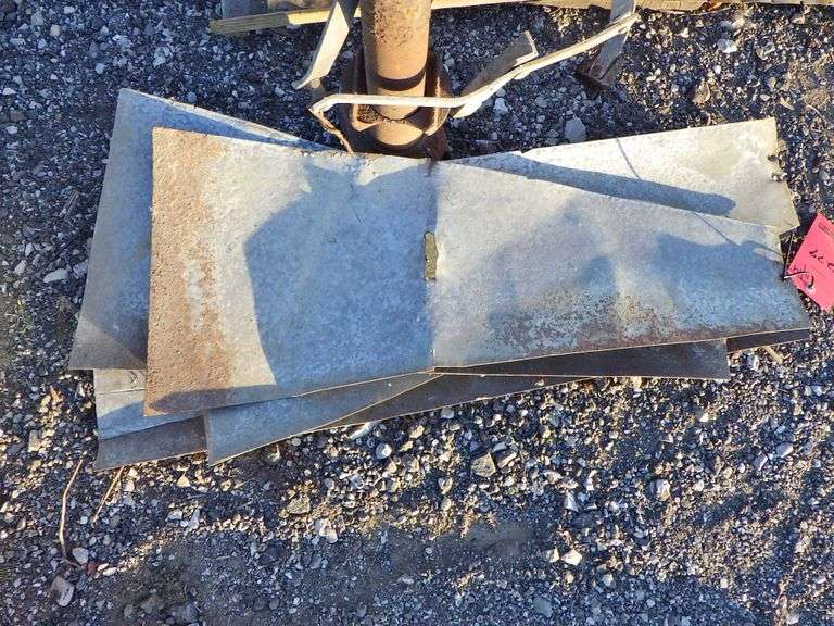 Older windmill parts, includes (5) Windmill fins - Albrecht Auction Service