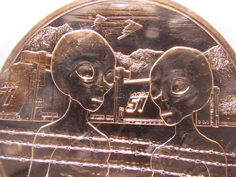 1 AV oz. .999 Fine Copper Alien Round, in good condition - Albrecht ...