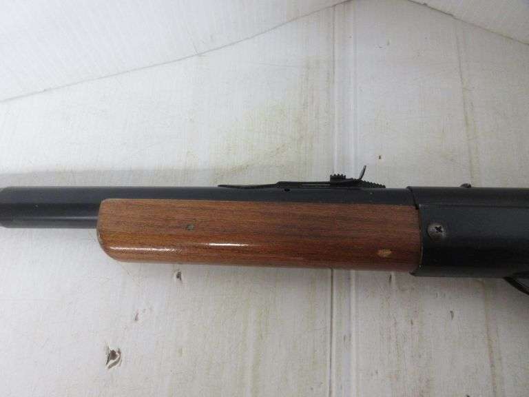 Daisy model 95B BB Gun - Albrecht Auction Service