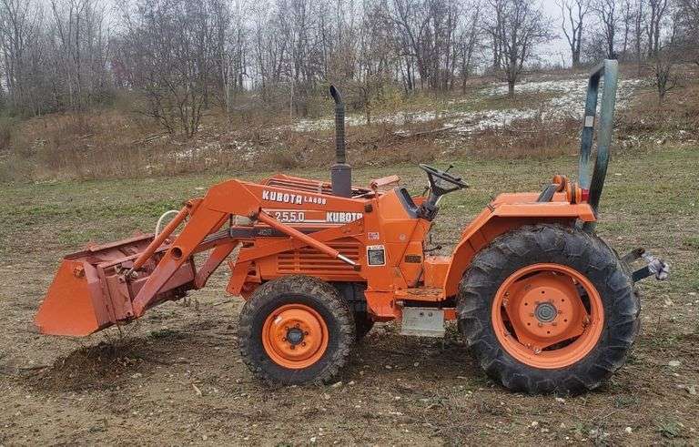 Kubota L2550 4x4 with Loader, (824 Hours), Diesel, Skid Steer Front ...