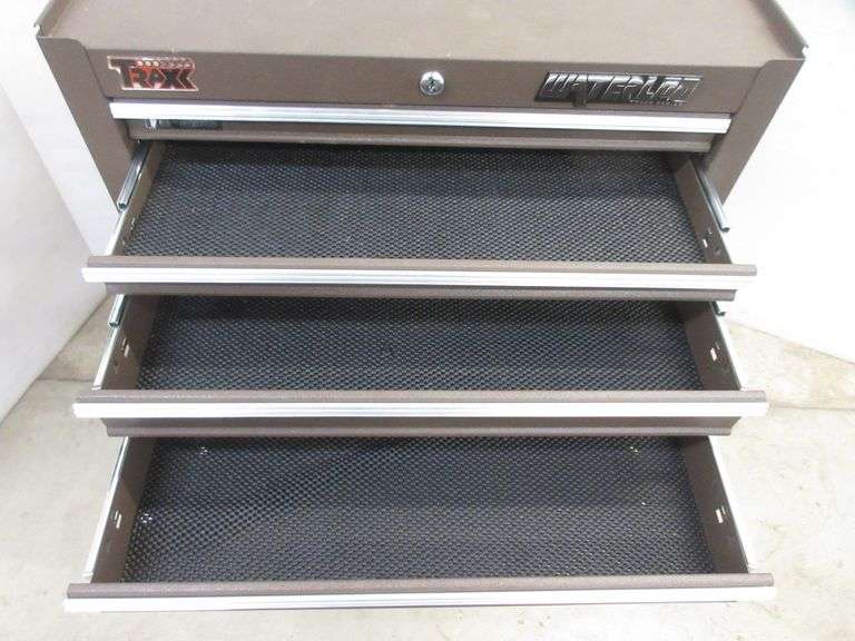 Rolling Waterloo Traxx TR series 7-drawer tool box, model TR71807B with ...