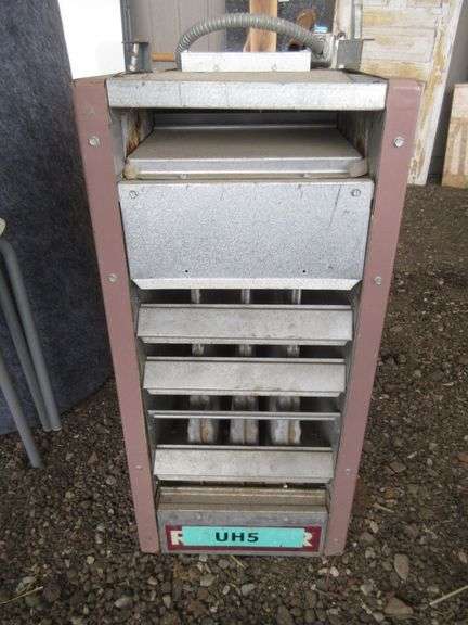 Reznor brand unit heater, 50,000 BTU, set to natural gas, 14" x 27" x ...