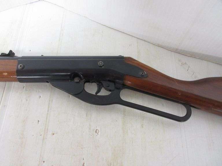 Daisy model 95B BB Gun - Albrecht Auction Service