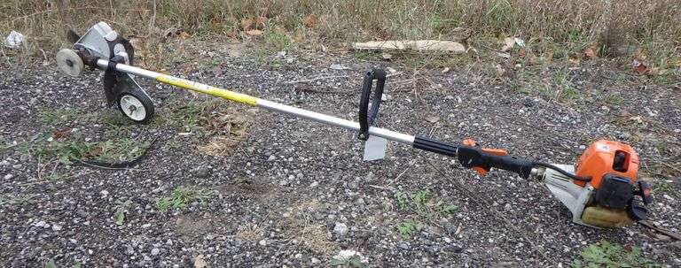 Stihl FC stick edger, runs and operates - Albrecht Auction Service