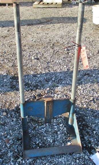 Older The Blue Ox log splitter, 16" x 21" x 36", works well, good ...