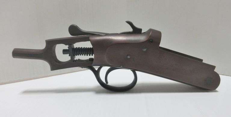 Older Iver Johnson Champion shotgun parts, good - Albrecht Auction Service