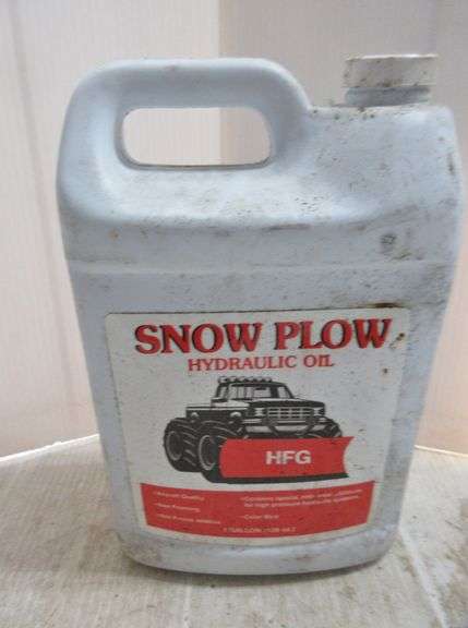 Snow Plow hydraulic oil, new - Albrecht Auction Service