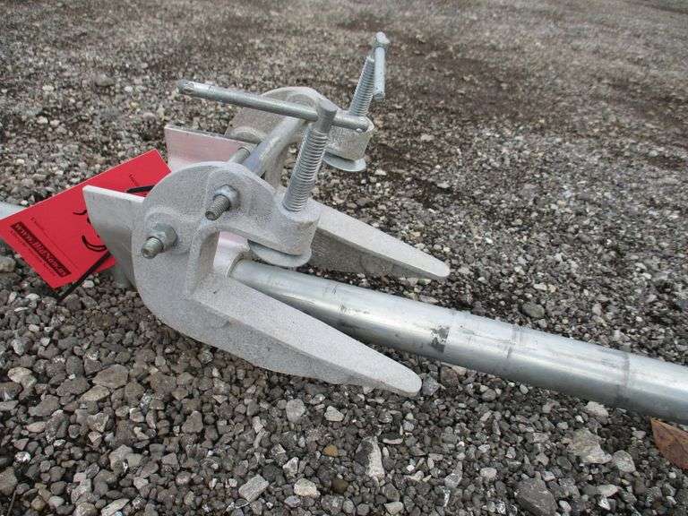 One man boat loader and lift - Albrecht Auction Service