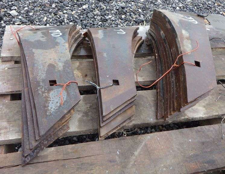 Shin pieces for John Deere plow, new - Albrecht Auction Service
