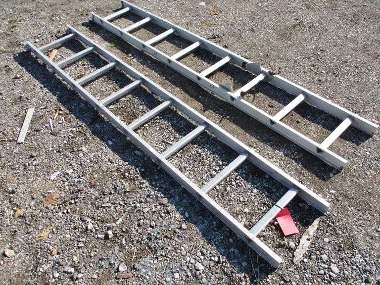 2-Piece ladder, 16-steps per piece - Albrecht Auction Service