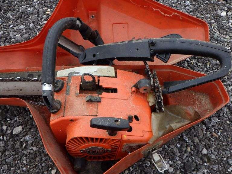 Stihl 015 AV chainsaw with extra bar and chains, did run, sold for ...
